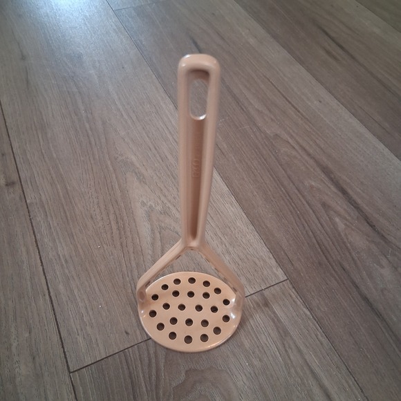 Ekco | Kitchen | Vintage Ekco Melamine Potato Masher 9 34 Almond ...